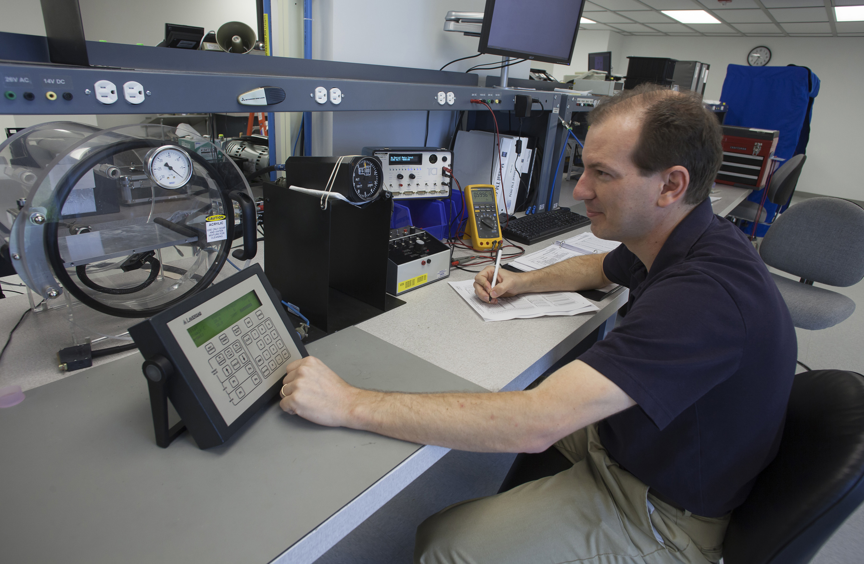 MRO Photo Gallery | SEAEROSPACE.COM